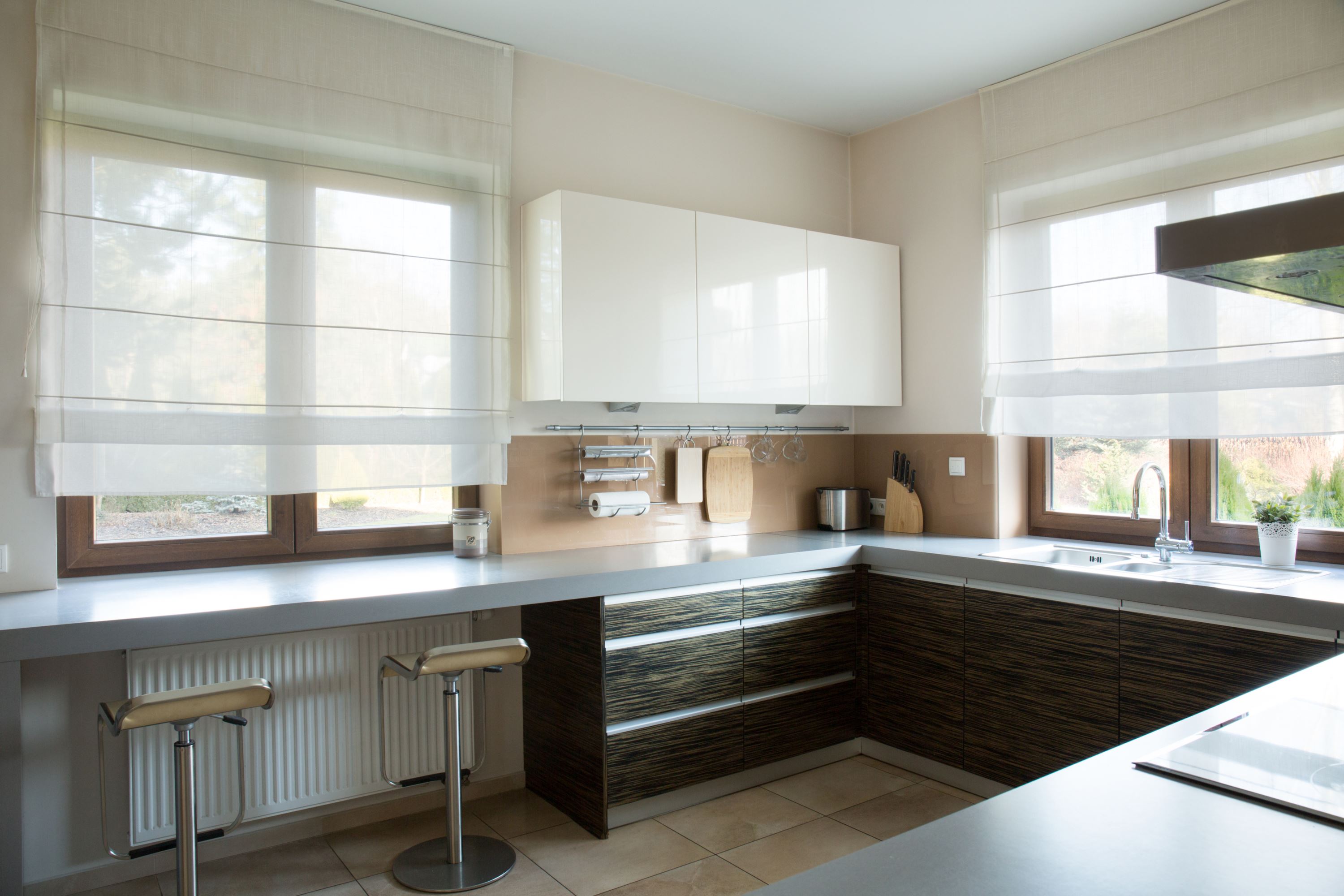 Benefits of Custom Shades and Blinds for Your Home